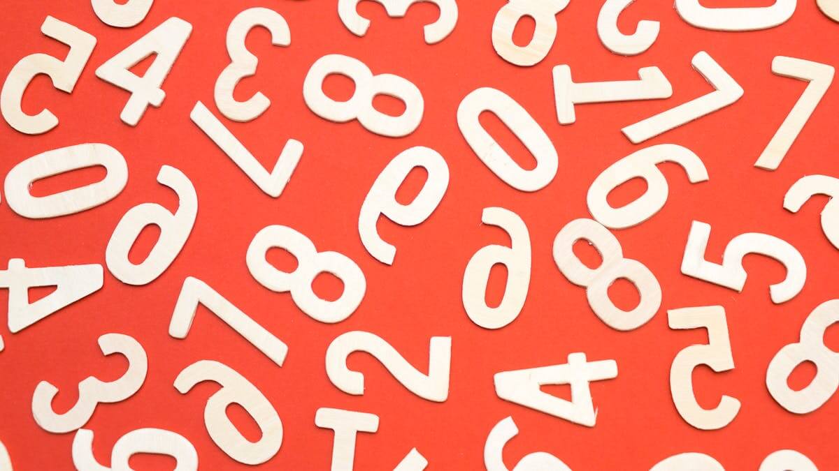 9 ou 12? Quantos zeros têm em um bilhão? 9 ou 12? Quantos zeros têm em um bilhão?